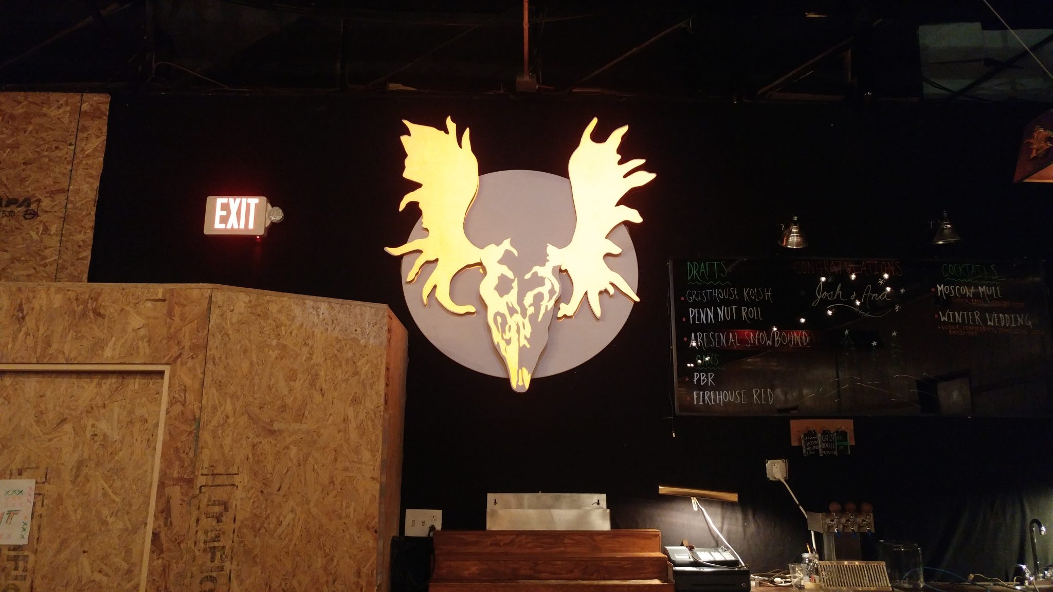 DIY: Automated projection mapping installation. PMC – Projectile Objects